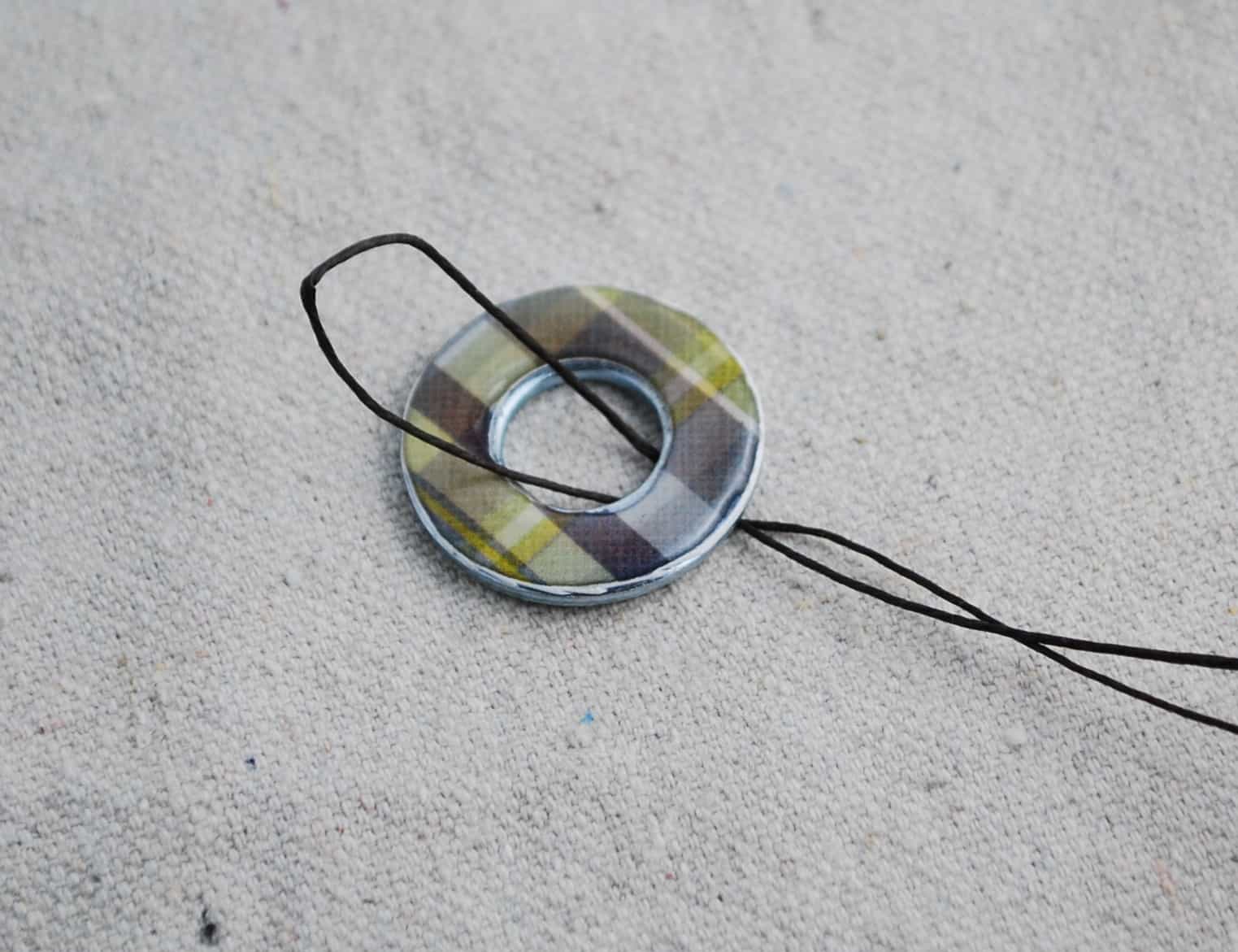 Easy Washer Necklace Tutorial - Creations by Kara