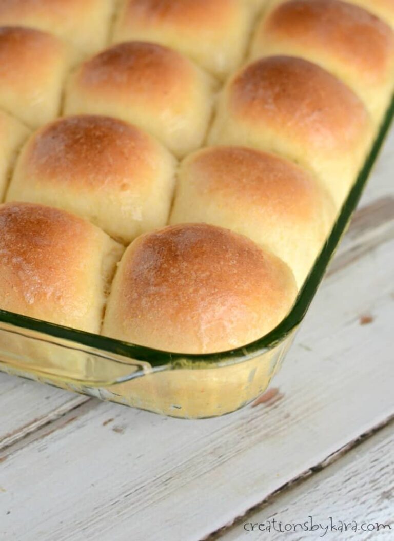 Cornmeal rolls